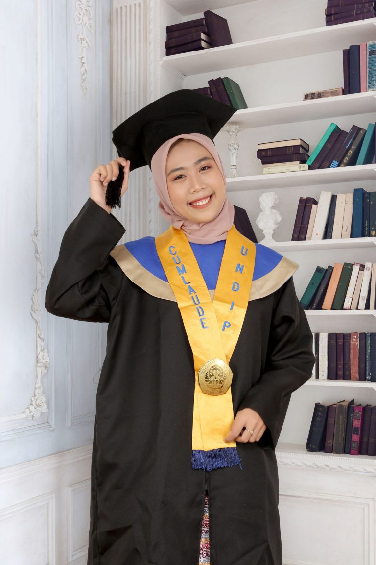Wisuda – Golda Photo Studio